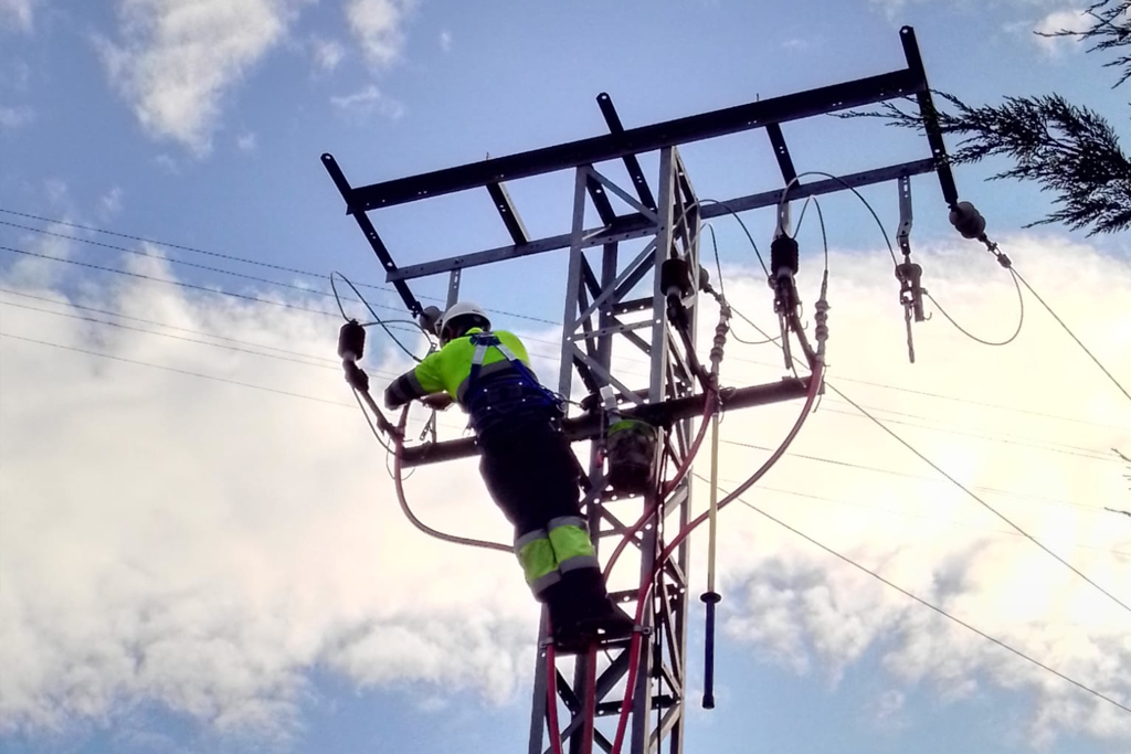 HOMSA - Montaje de Instalaciones Eléctricas de Alta Tensión